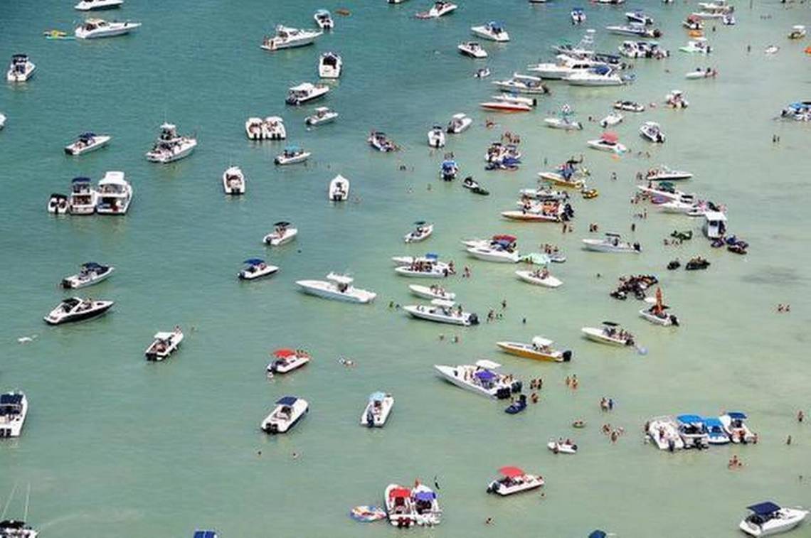 Key Biscayne bans vessels from Mashta Flats sandbar off village - Key ...